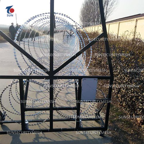 razor wire mobile security barrier system - Mobile Rapid Deploy Razor ...
